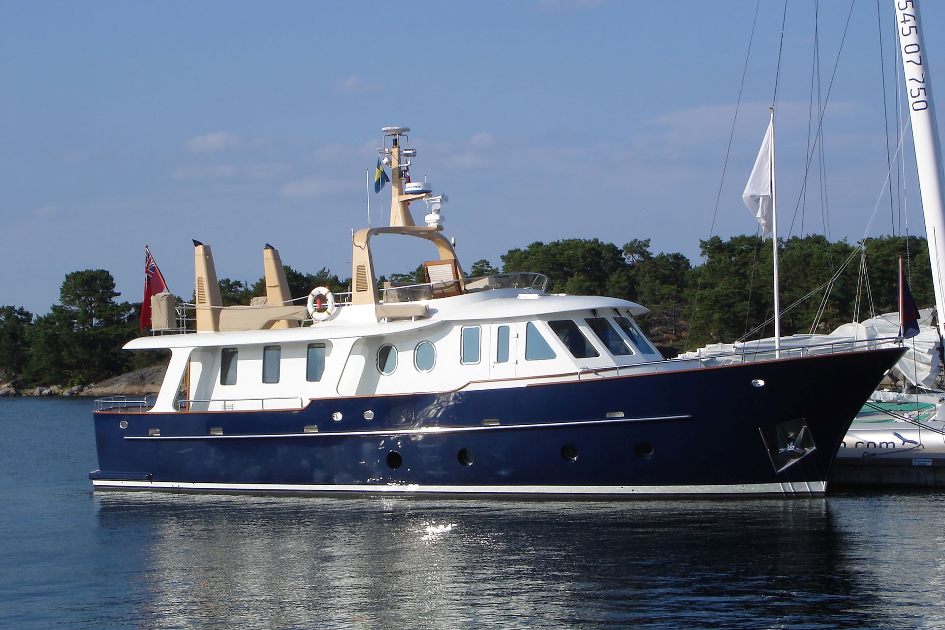 New build: 65’ (20 m) Trawler - Olivier van Meer