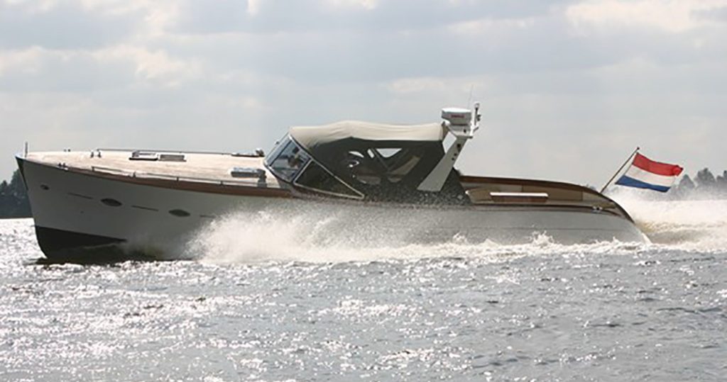 New build: 41’ (12,5 m) Power Cruiser - Olivier van Meer